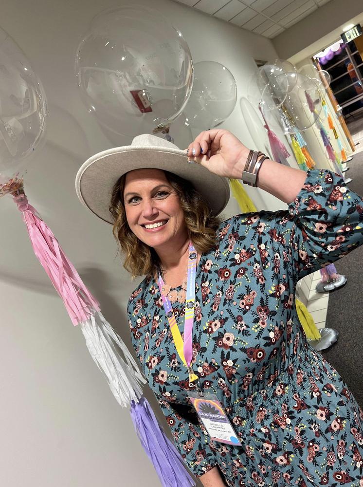 Sonlet | DESTASH LINK Danielle Compton